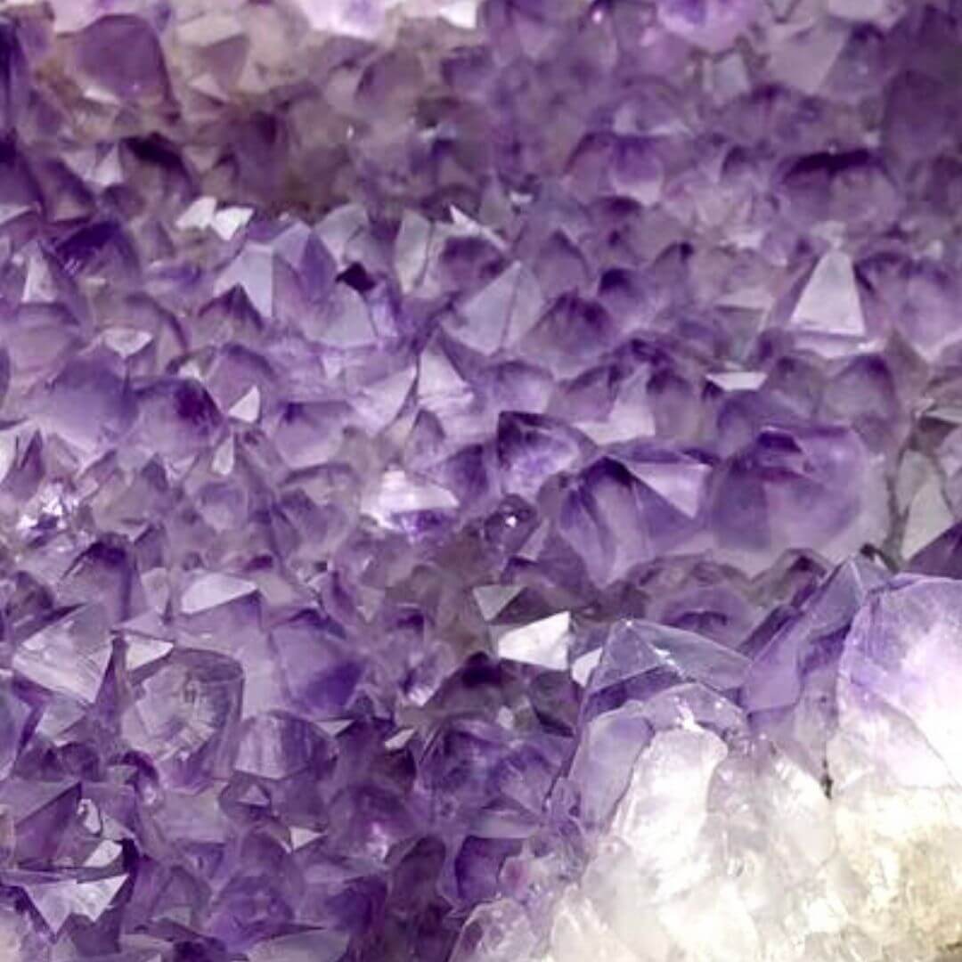 Piedra Drusa Minerales: ¿Qué es la Drusa de Cuarzo? | LAVANI Jewels