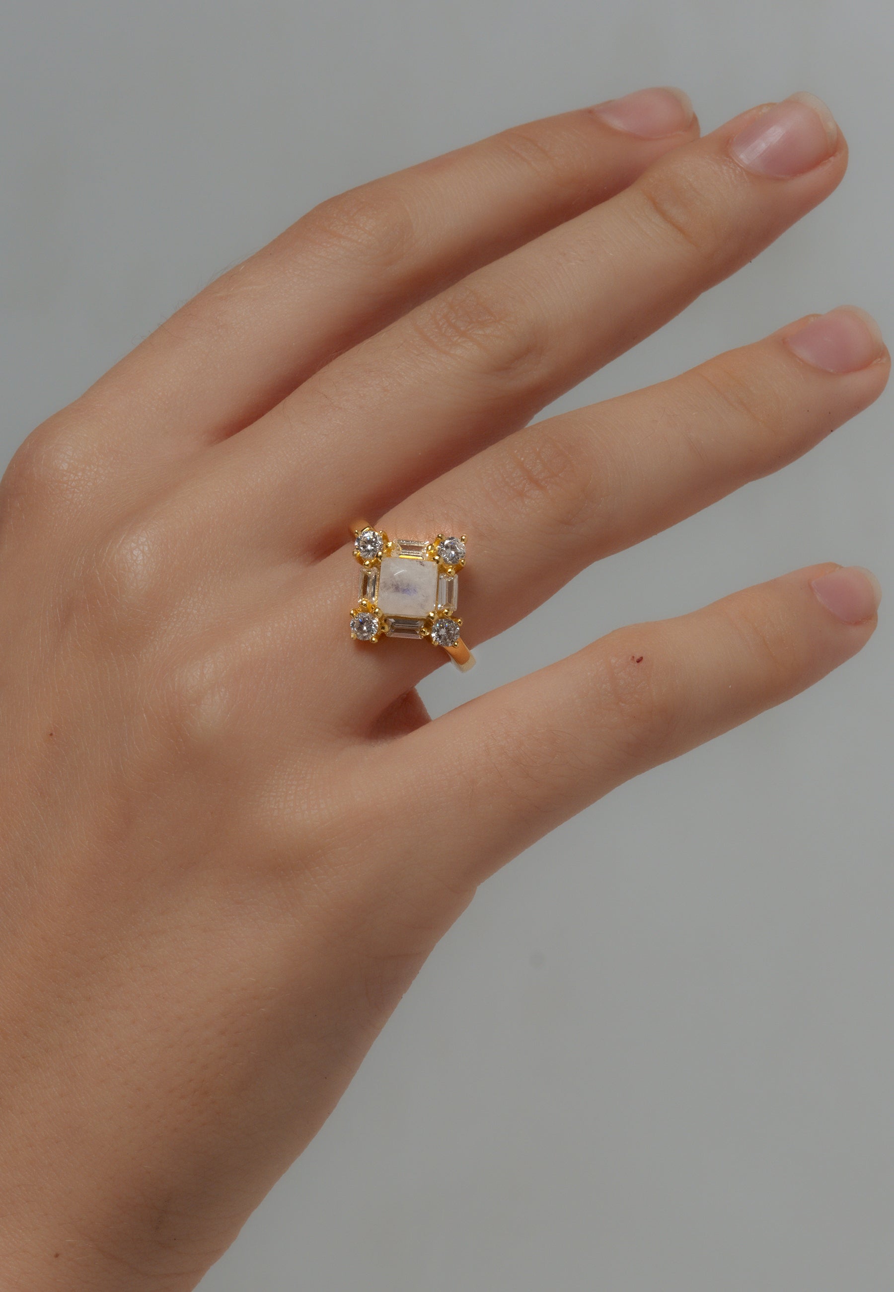 Anillo Rombo Polaris Blanco | LAVANI Jewels